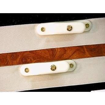 Musafia Cherrywood burl trim Meistervioline